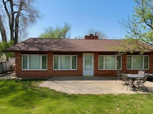 2A Shr E, Johnson Lake, NE 68937