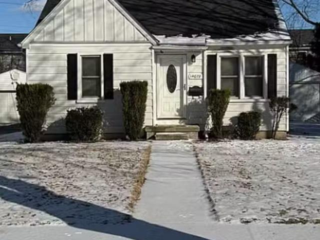 2B/1B FOR RENT IN 14078 San Jose, Redford, MI 48239