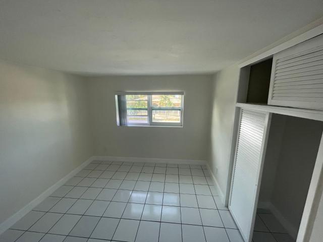 2b2b for rent July 1st 2023