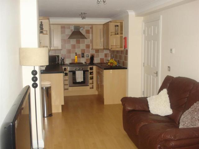 2B Chapel Gardens, Chapel Street, Luton LU1, 1 bed flat to rent, £1,000 pcm | PrimeLocation