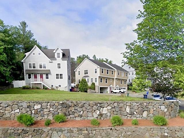 2B Gates Ln Unit B, Wakefield, MA 01880