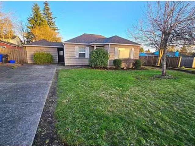 2BA/1BA 925 Laurel Ln, Oregon City, OR 97045