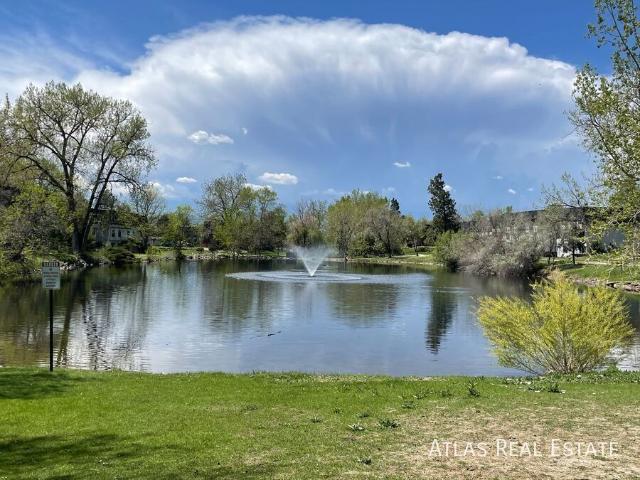 2Bd/1Bath Apartment Backing Lake in Centennial! Newly updated!