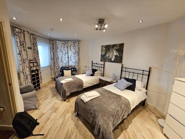 2Bd 2Bth *Book Now* Avail 25th of August, 2026