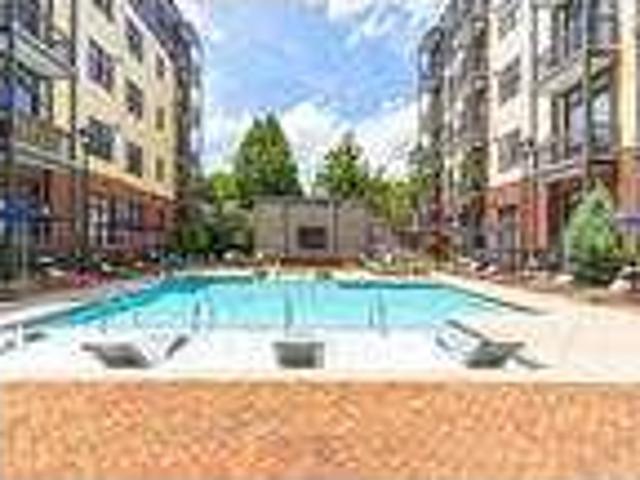 2Bd 2Ba Available $2479 Per Month