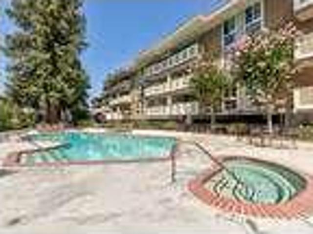 2Bd 2Ba Available Today $2800 Per Month