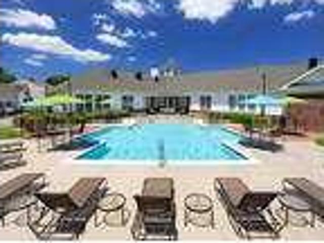 2Bd 2Ba $1469/mo