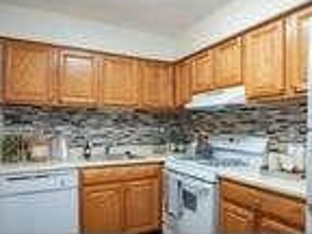 2Bd 2Ba $1810/Month