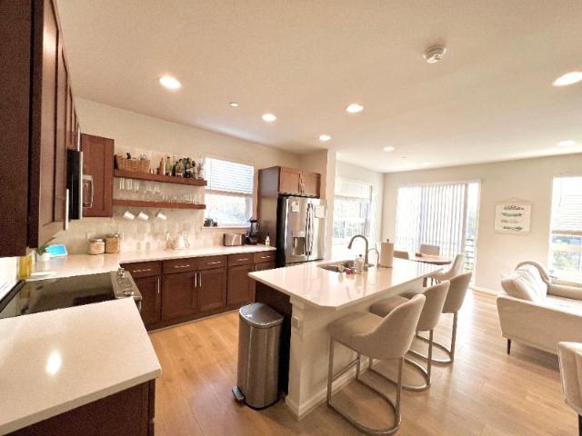 2BD + Private BA in New Townhouse| SeattleRenton
