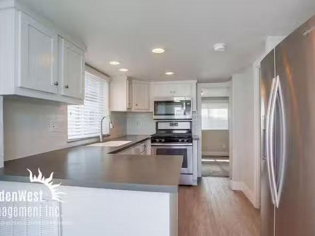 2Bdm 2Ba Encinitas Gem Steps to Granview Beach 1624 North Coa.