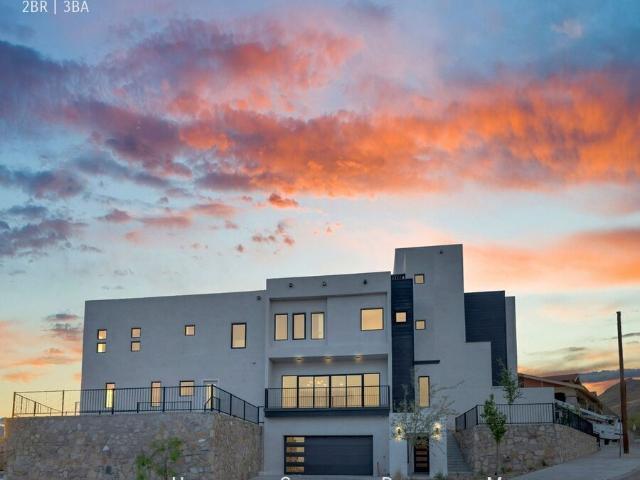 2bed/2.5bath Modern Townhomes! Rooftop Patio!