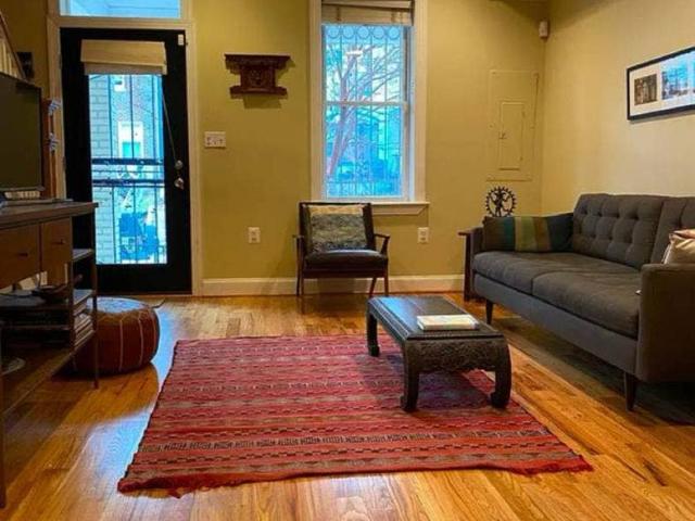 2Bedr00m apartment