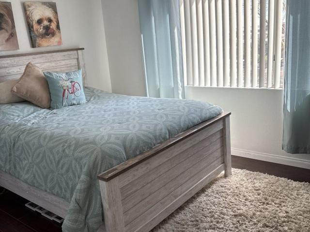 2bedroom2bath condo by 7hills