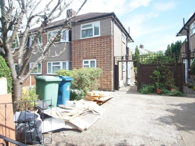 2bedroom maisonette available to rent in Harrow HA