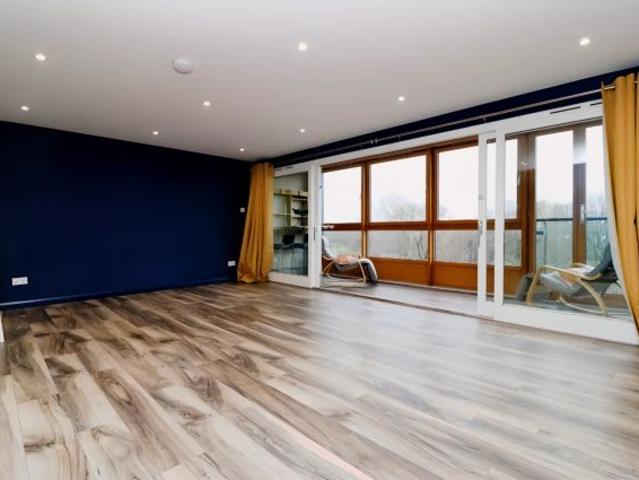 2Bedrooms, 3Bathrooms