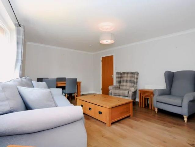2Bedrooms, 1Bathrooms