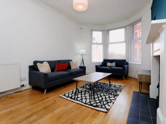 2Bedrooms, 1Bathrooms