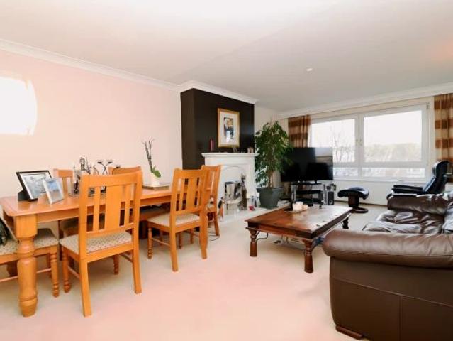 2Bedrooms, 2Bathrooms