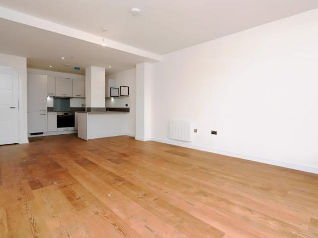 2Bedrooms, 2Bathrooms