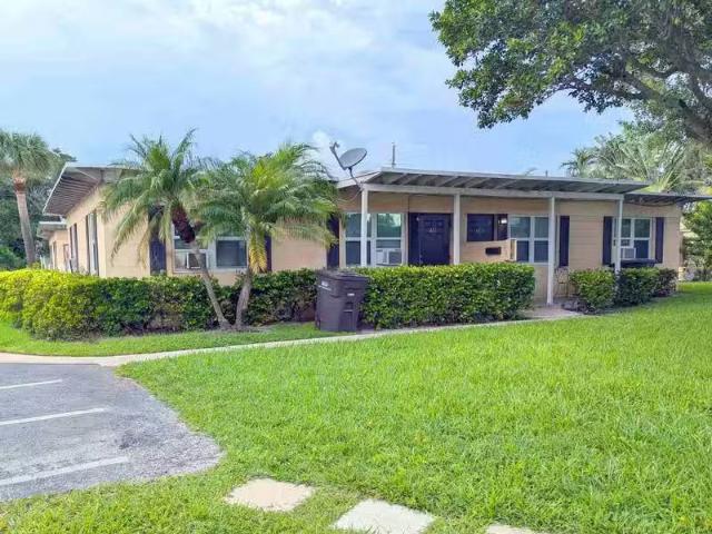 2BR/1.0BA 421 423 Revere Road