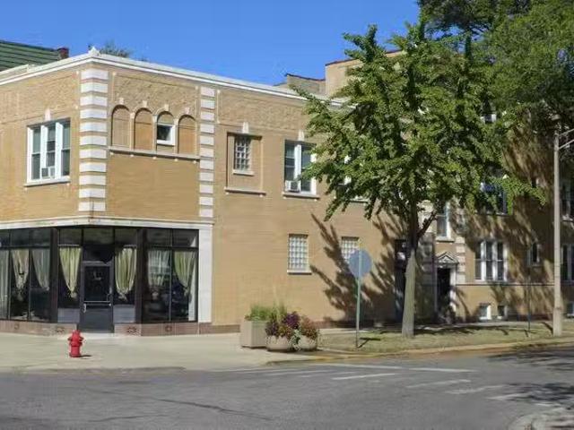 2BR/1.0BA 437 43 S. Scoville