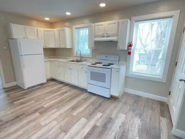 2BR/1.0BA 45 47 Ascutney