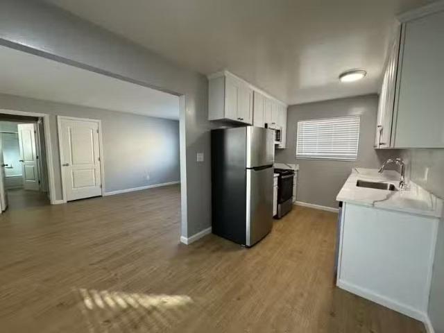 2BR/1.0BA 52 1105