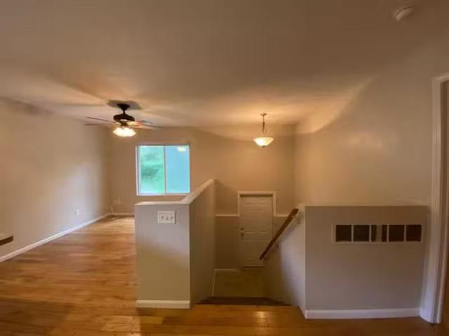 2BR/1.0BA 1211 1213 Lafayette