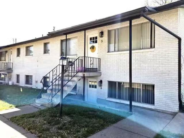 2BR/1.0BA 1428 W 300 N The Virginian Apartments 14 Plex