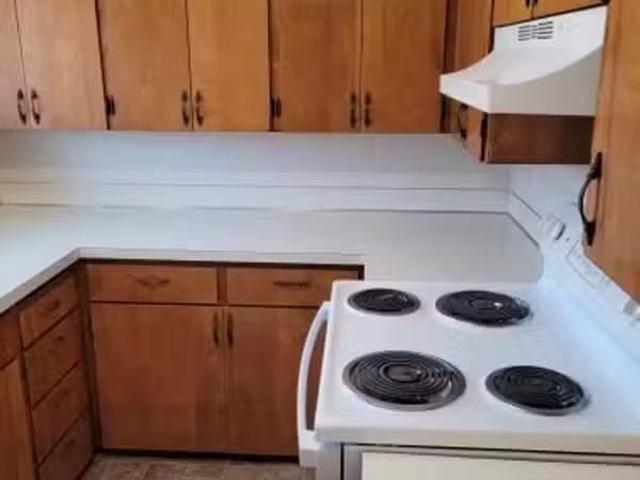 2BR/1.0BA 3517 W 1st Ave A D