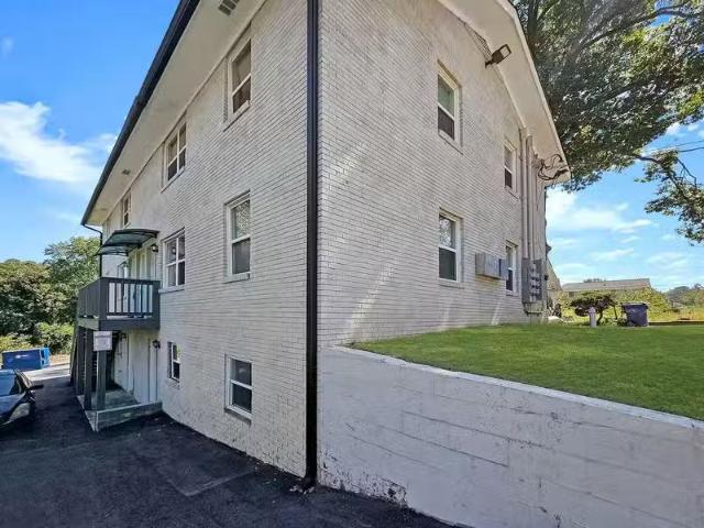 2BR/1.0BA 371 Lanier [Vania]