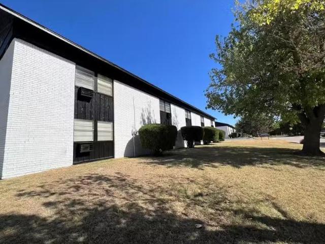 2BR/1.0BA The Solace Apartments