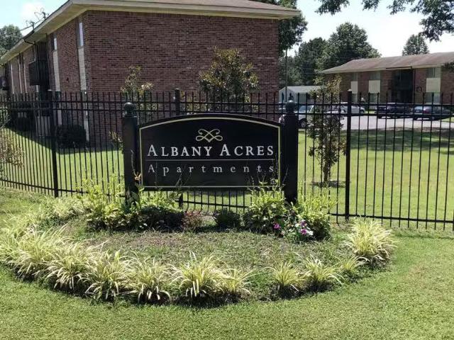 2BR/1.0BA Albany Acres ANS