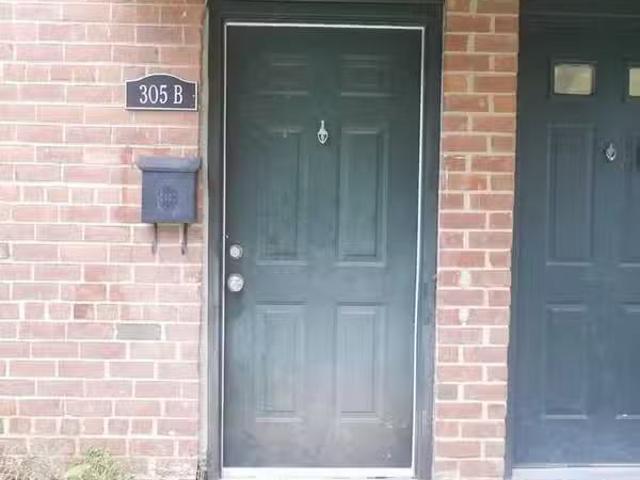 2BR/1.0BA Dawson Avenue Apartments 1202DA