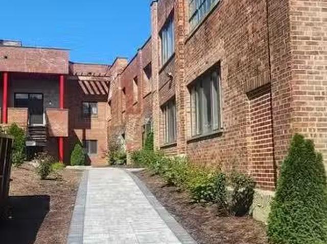 2BR/1.0BA Hinckel Brewery Development LLC