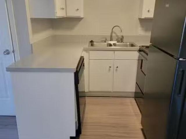 2BR/1.0BA Norman Oaks Apartments