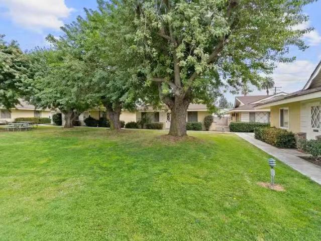 2BR/1.0BA Roosevelt Rd