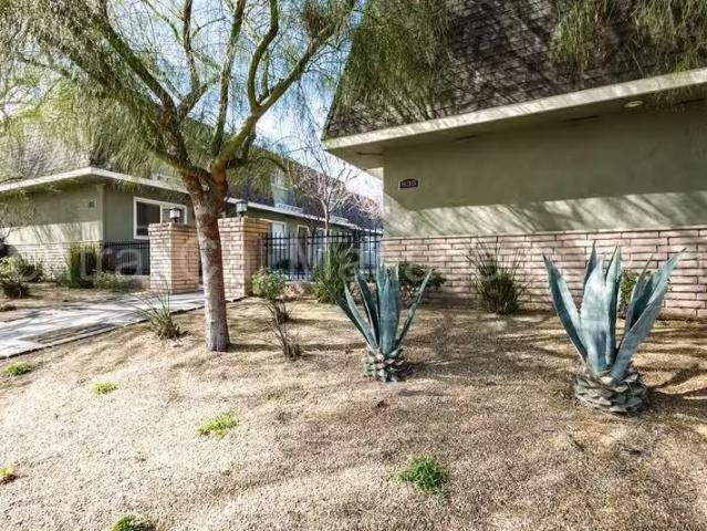 2BR/1.5BA 930 Day Ave