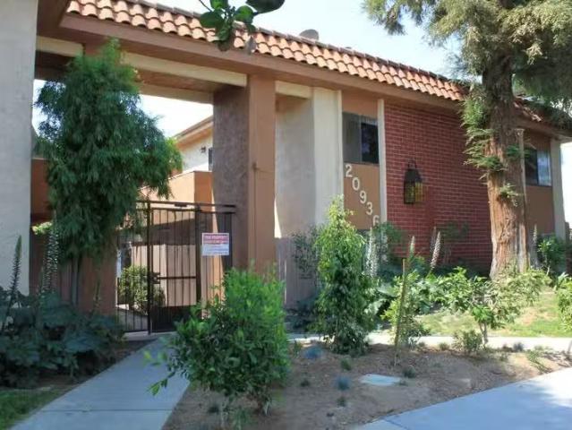2BR/1.5BA 298 Oak Village Apartments