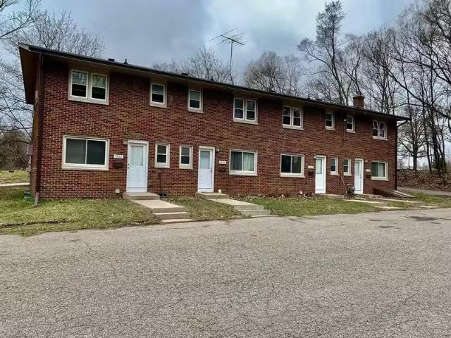 2BR/1.5BA Sunnyside 1922 1928