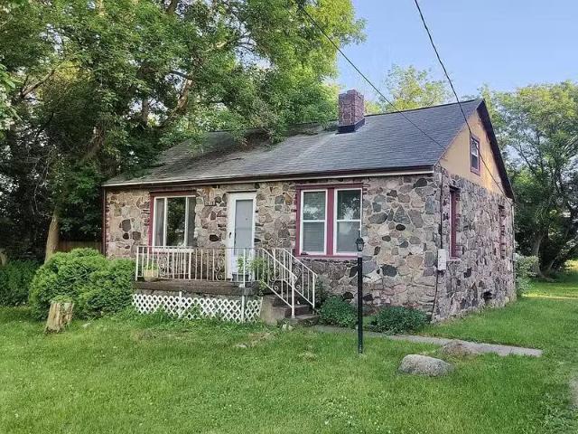 2BR/1BA 51319 Geddes Rd, Canton, MI 48188