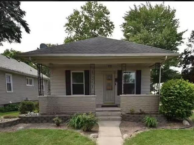 2BR/1BA 801 S 28th St, South Bend, IN 46615