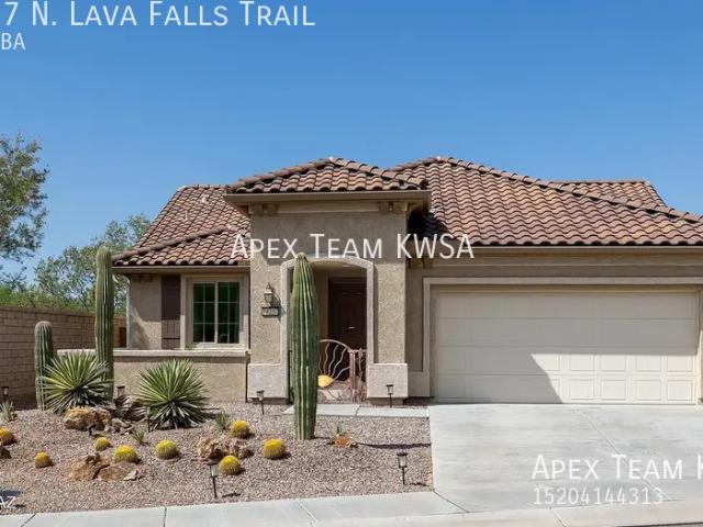 2br/3ba with a Bonus Room in Dove Mountain 55+Community!