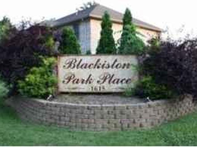 2br 1250ft² Very Large 2 Bedroom Apartment in Clarksville*1 Month Free Rent! Clarksville, IN To Rent in Louisville, Kentucky
