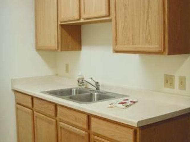2br / 2 BR 838 sq ft Fairview Apartments Amazing 2 Bedroom Apar To Rent in Saint Peter, Minnesota