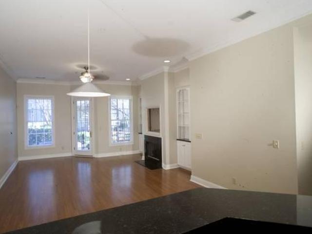 2br Beautiful Historic Downtown Condo! 2BR,2BA Gardens on Jones for sale in Savannah, Georgia