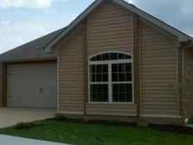 2br Florida Style Home Georgetown