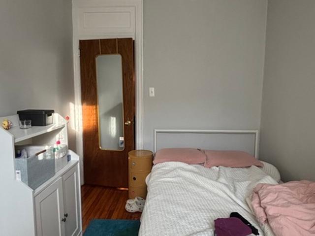 2BR in the Heart of Astoria, Close to N/W trains, $1425/mo