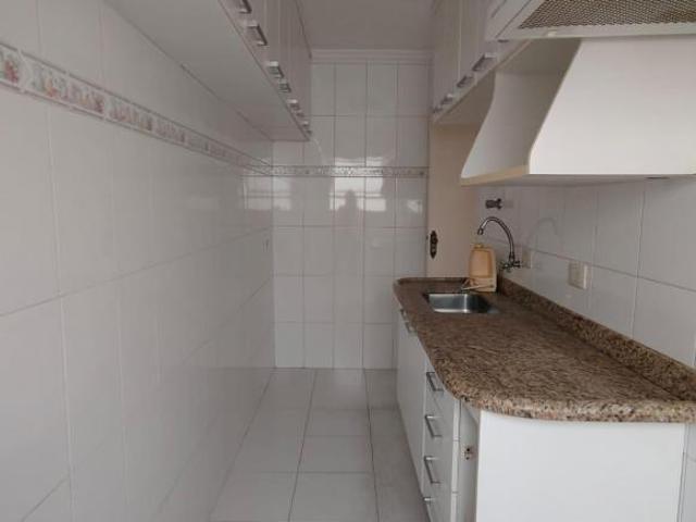 2DORMITÓRIOS COM ARMARIOS, COZINHA PLANEJADA,1 VAGA COBERTA