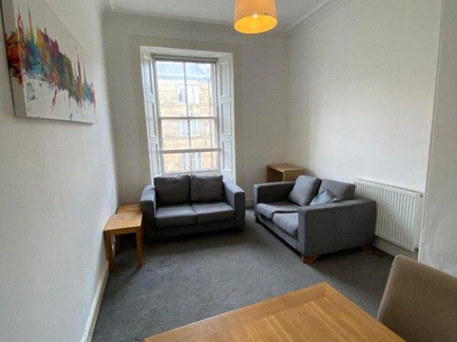 2F2, 18 Brougham Place